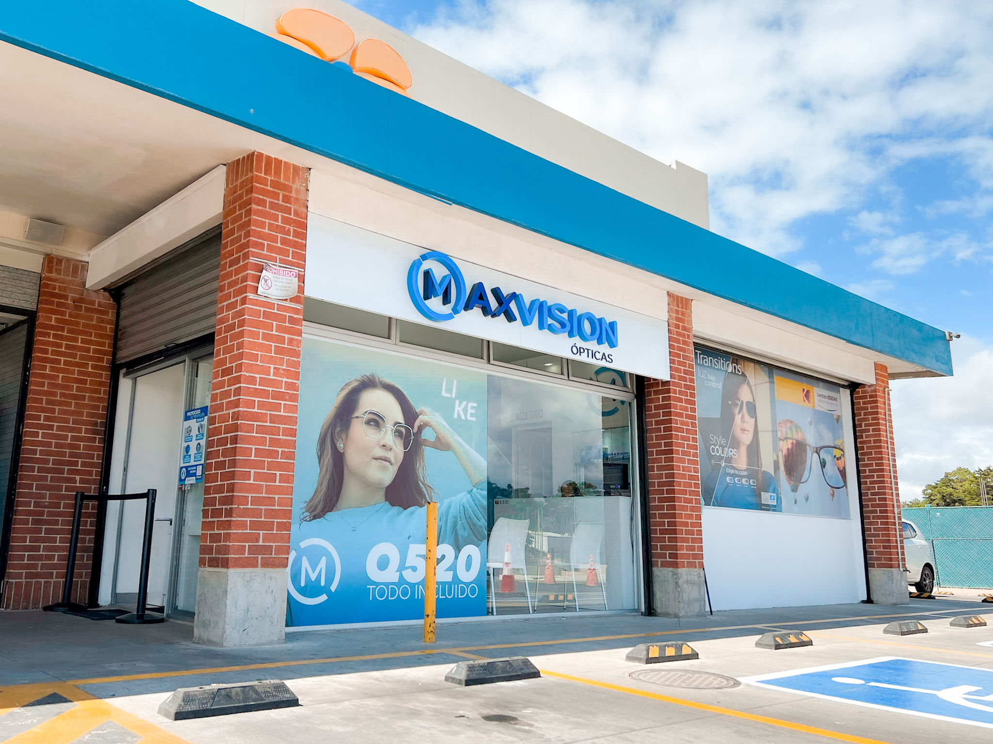 Ubicaciones y horarios – MaxVision